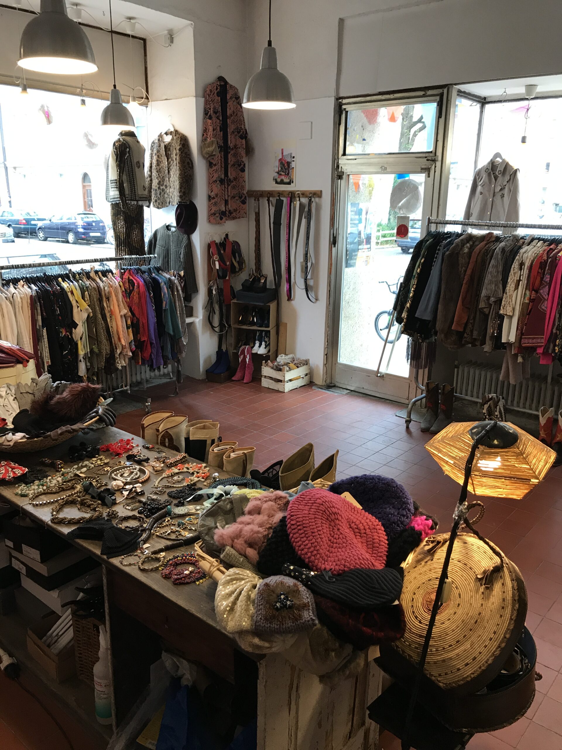 Secondhand & Vintage in München: Die besten Stores & Tipps | STYLEFINDS